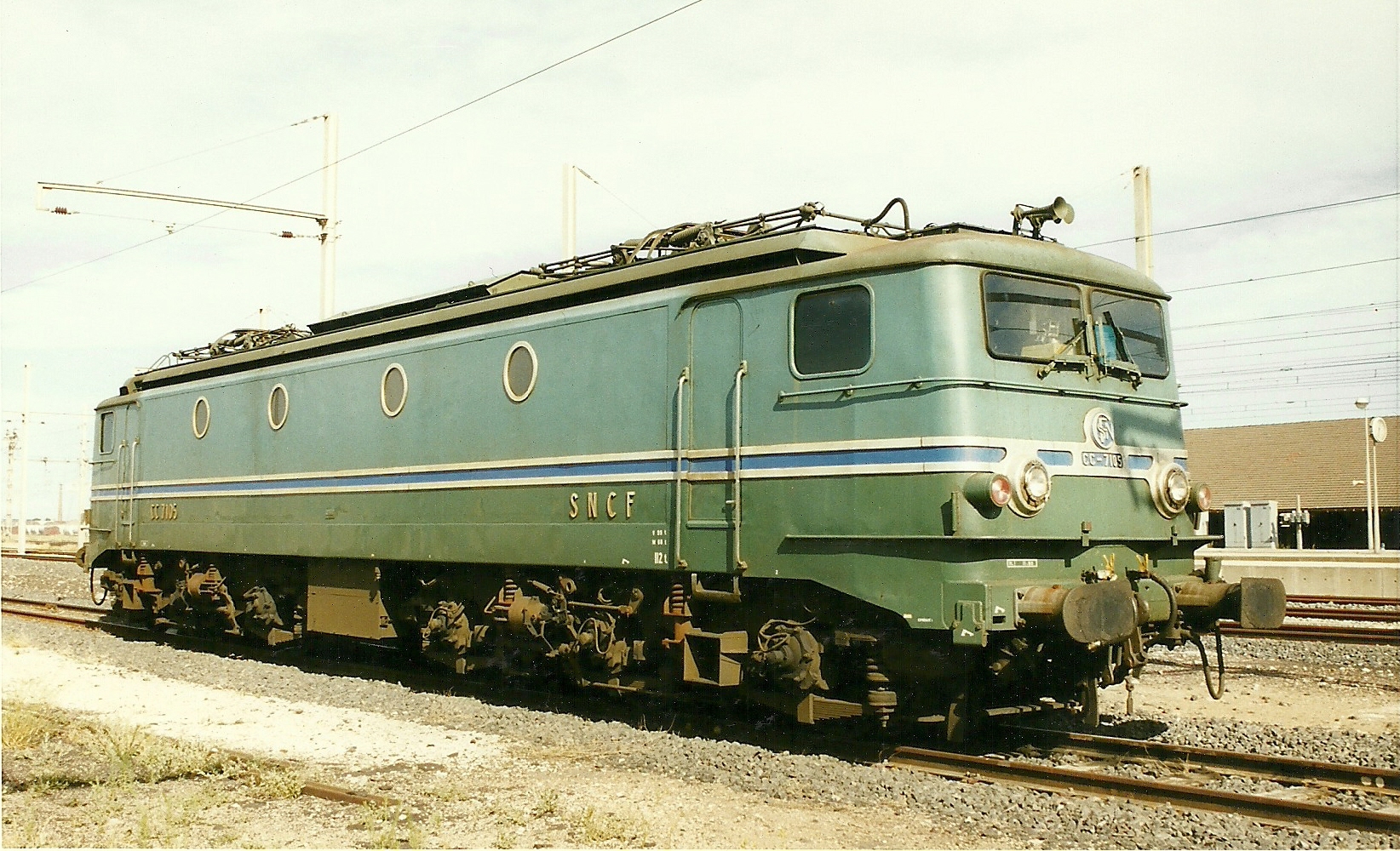 CC7100型电力机车图册_360百科