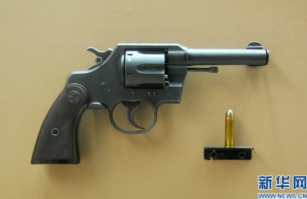 revolver图册_360百科