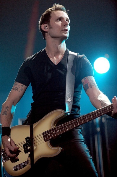 Mike Dirnt图册_360百科