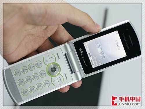 索尼爱立信W508图册_360百科