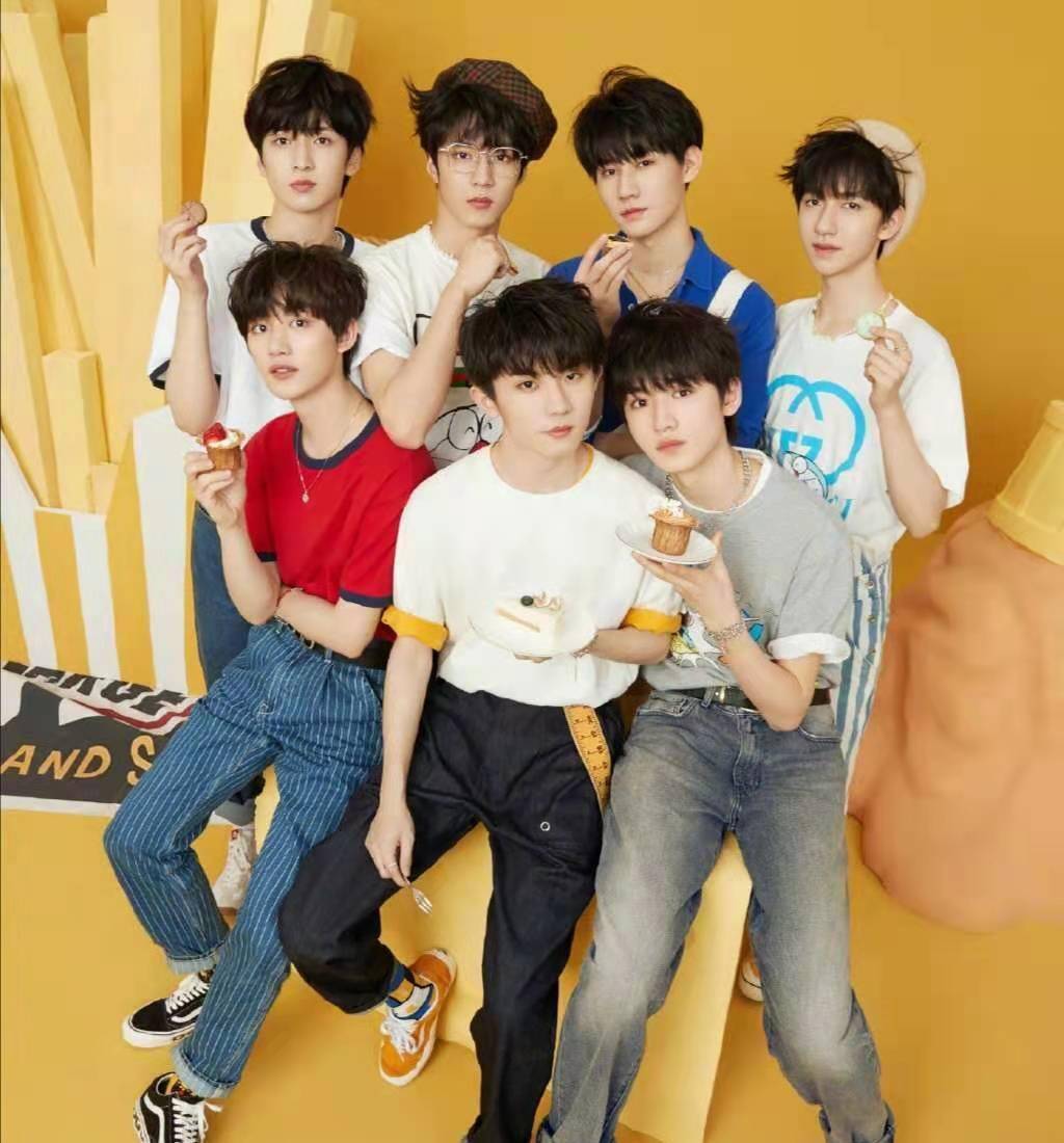 时代少年团图册_360百科