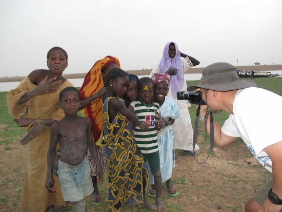 尼格利罗人图册_360百科