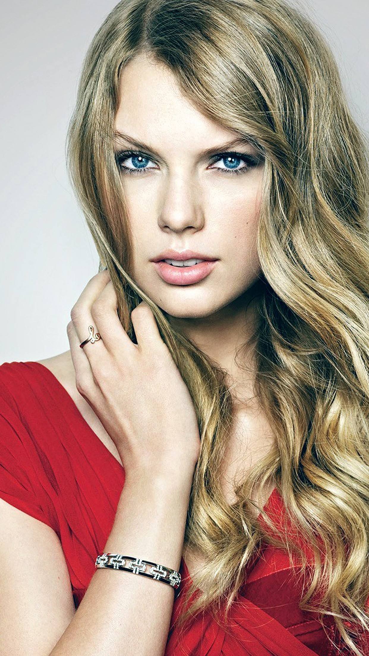 泰勒·斯威夫特图册_360百科