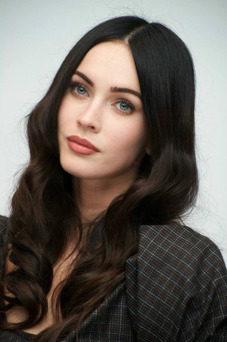 梅根·福克斯图册_360百科