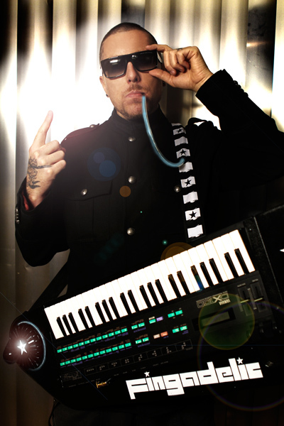 fingazz图册_360百科