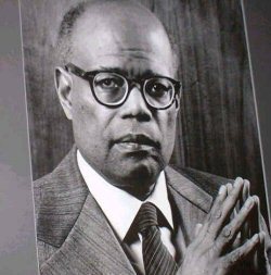 威廉·阿瑟·刘易斯图册_360百科