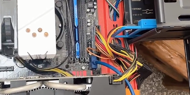 开机遇到错误提示cpu fan error怎么解决_360新知