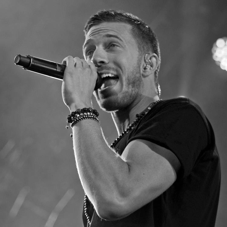 nik&jay图册_360百科