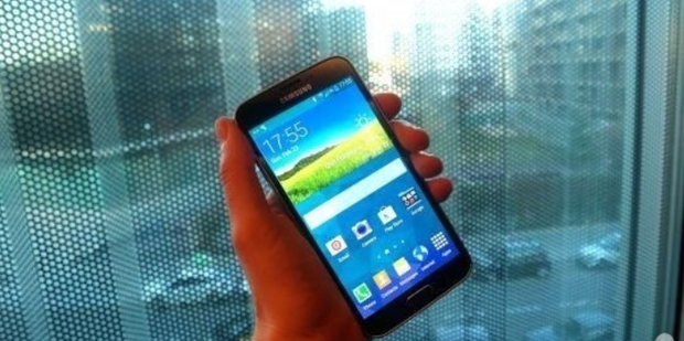 iPhone 5s和Galaxy S5哪个好_360新知