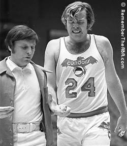 迈克·刘易斯图册_360百科