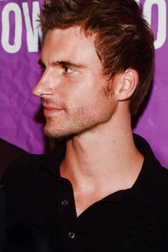 aaron milo图册_360百科