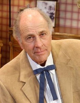 Jim Haynie图册_360百科