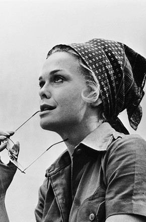 Lynn Borden图册_360百科