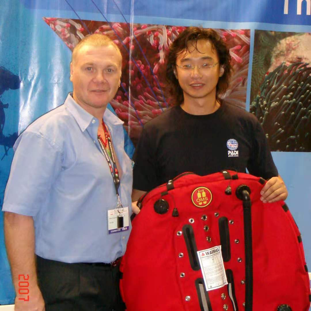 Mark Houghton图册_360百科