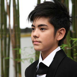 Arthit Niyomkul图册_360百科