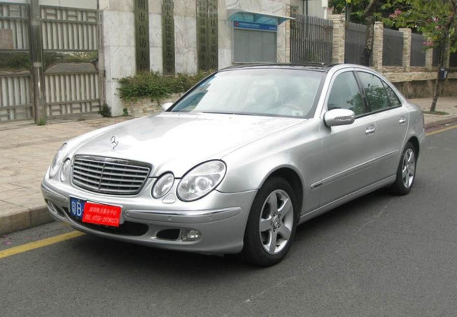 奔驰E240图册_360百科