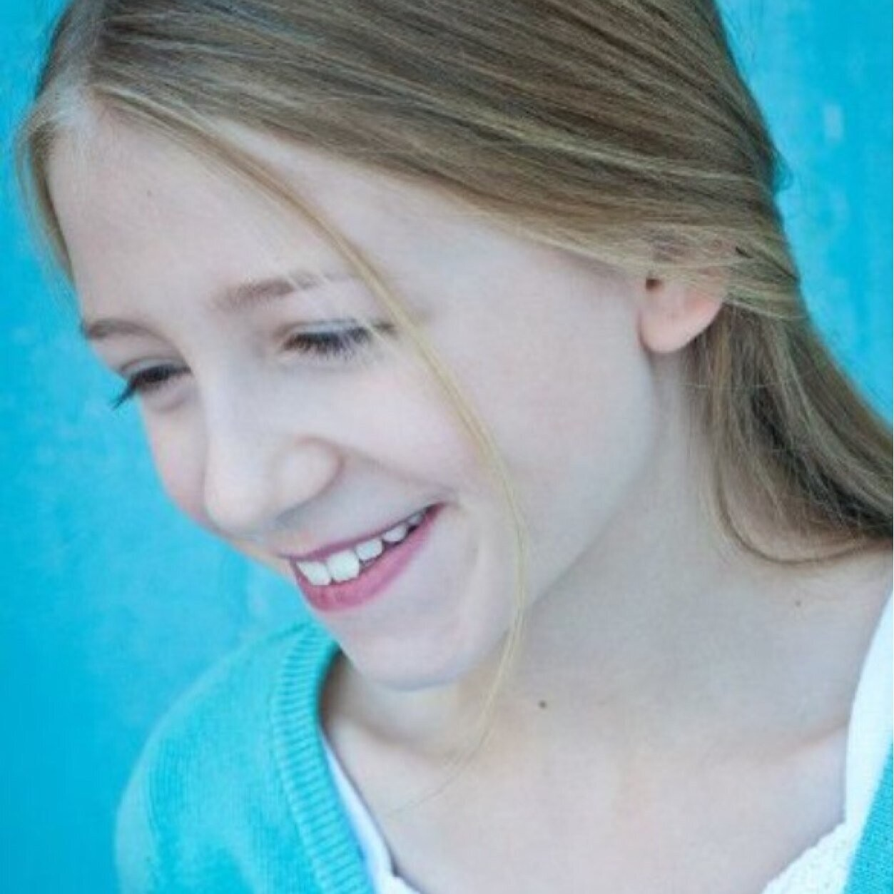 Emma Rayne Lyle图册_360百科