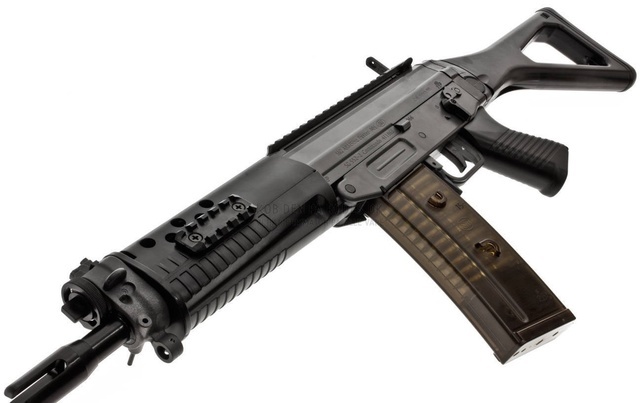 SIG-552短突击步枪图册_360百科