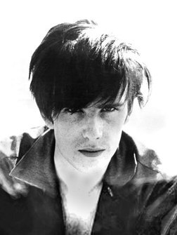 Stuart Sutcliffe图册_360百科