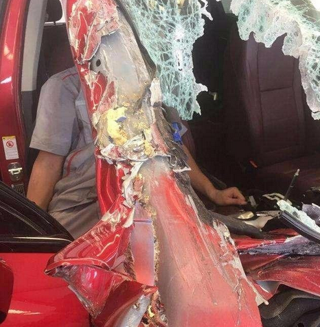 4S店内看到一辆受伤的VV7，才知道这车质量如何_360新知