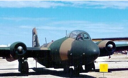 B-57轰炸机图册_360百科