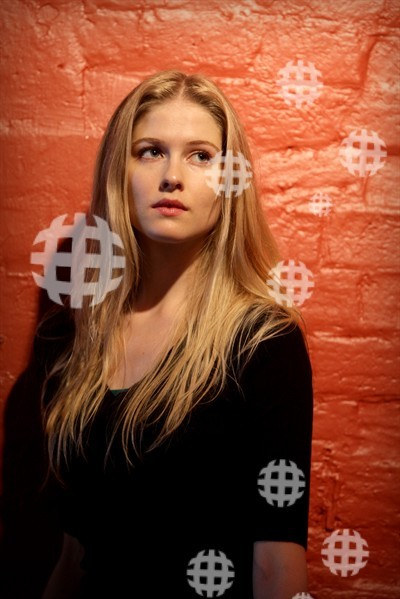 Laura Brent图册_360百科