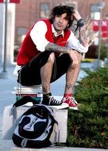 Tommy Lee图册_360百科