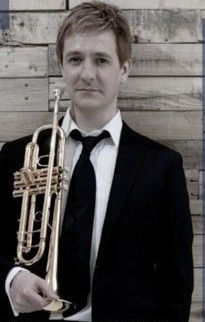 Adrian Kelly图册_360百科