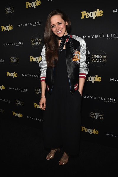 黛西·海德图册_360百科