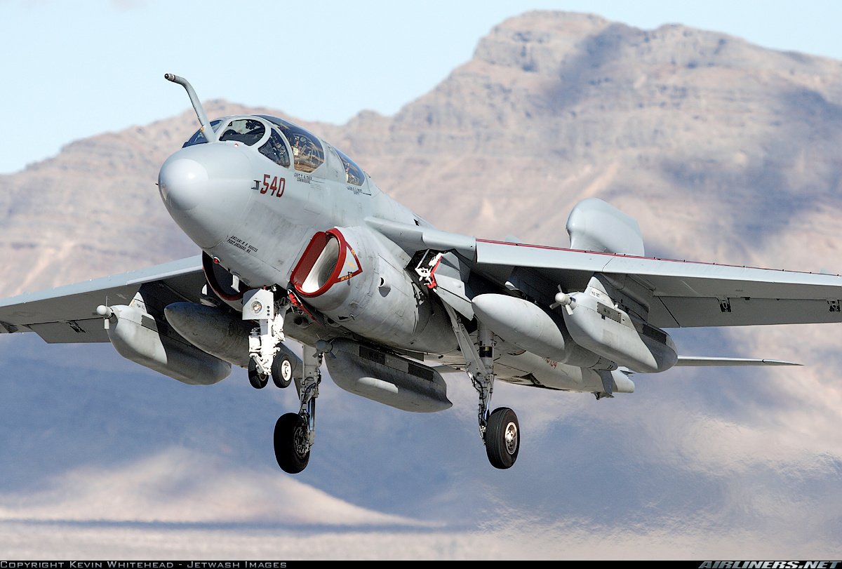 AN/ALQ-99战术干扰系统图册_360百科