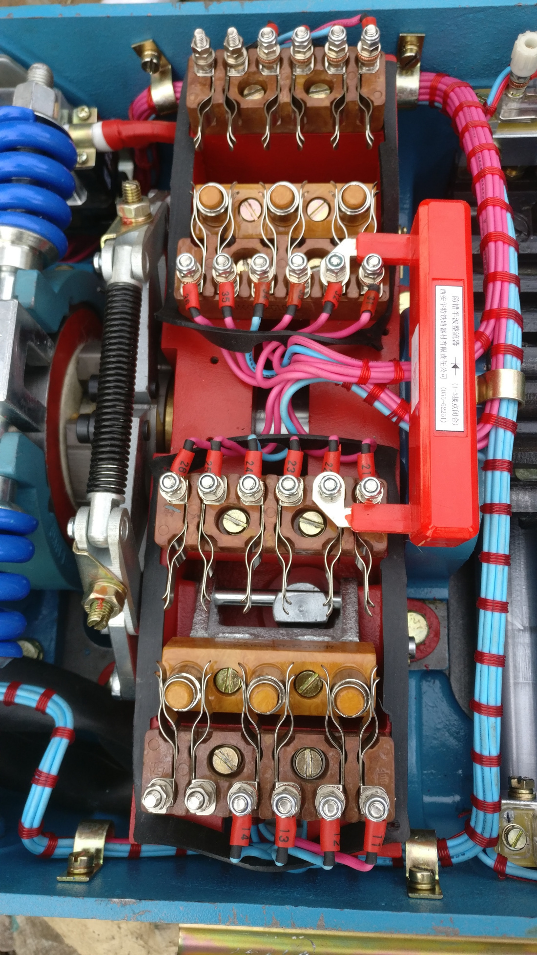 ZD6型电动转辙机_360百科