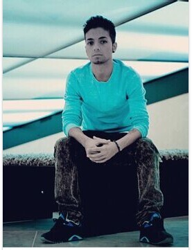 Omer Bhatti图册_360百科